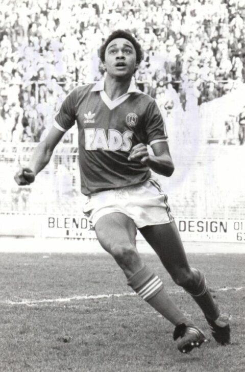 "Gullit? Ma chi è?". Il coraggio di Paul Elliott - Il Nobile Calcio